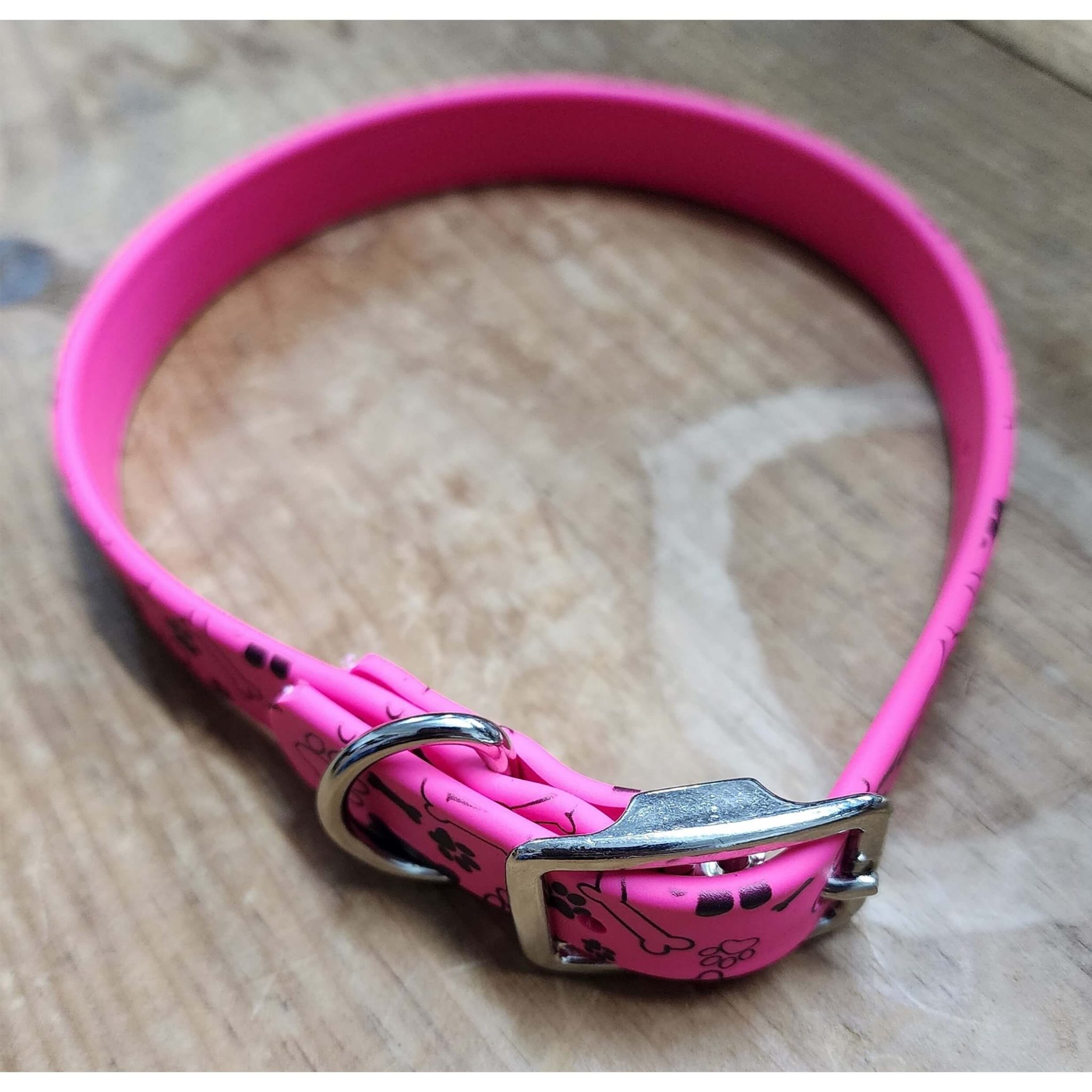 Pink Biothane Dog Collar with Paws & Dog Bone ⋆ Saddles N Such | SMC